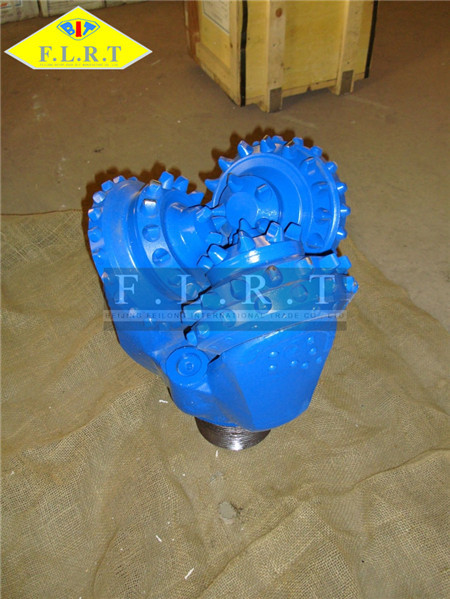 7/8 Inch - 18 1/2 Inch Tricone Rock Bit , Vertical Well Drill Bit With ...